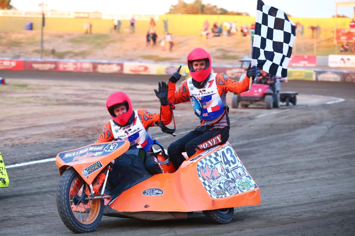 Monson and Summerhayes complete the double at Gillman Speedway - April 2019