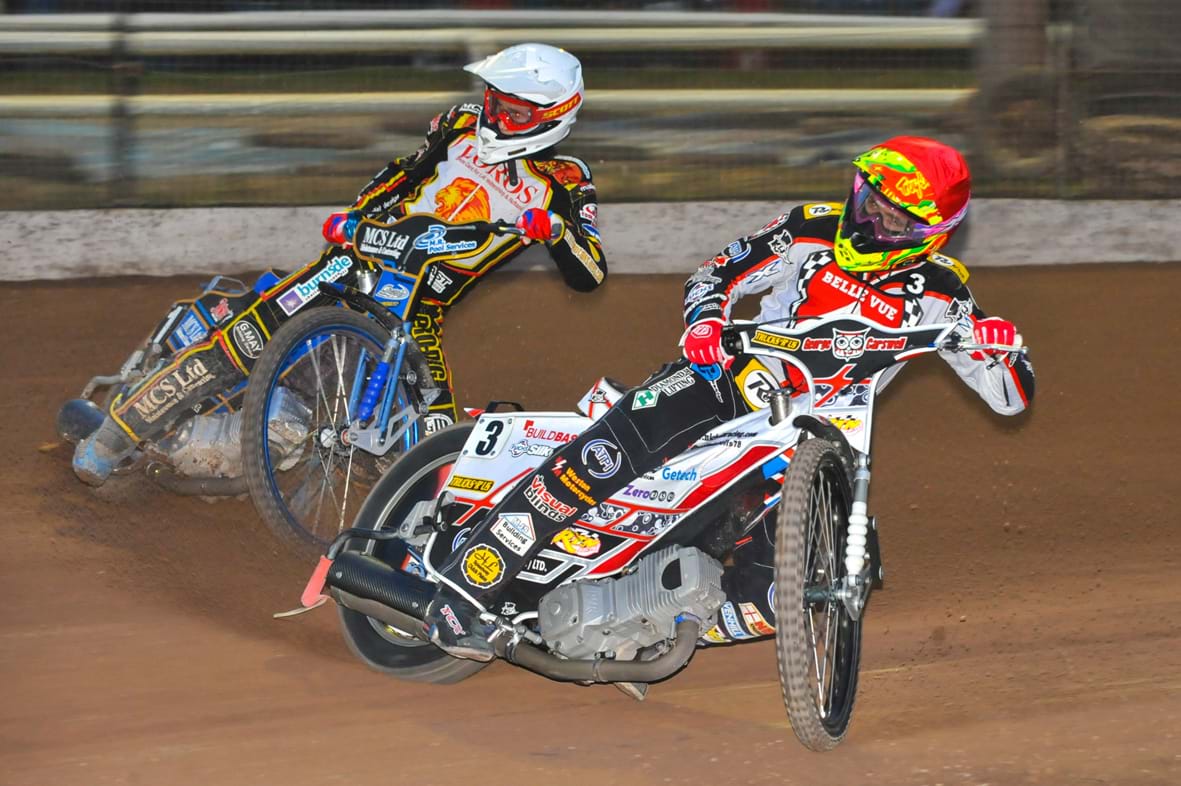 Adelaide summer speedway seasons starts this weekend