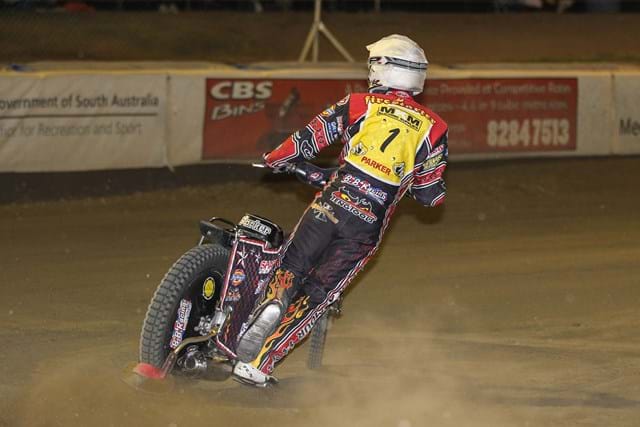 Shane Parker to captain Gillman Select team - September 2013